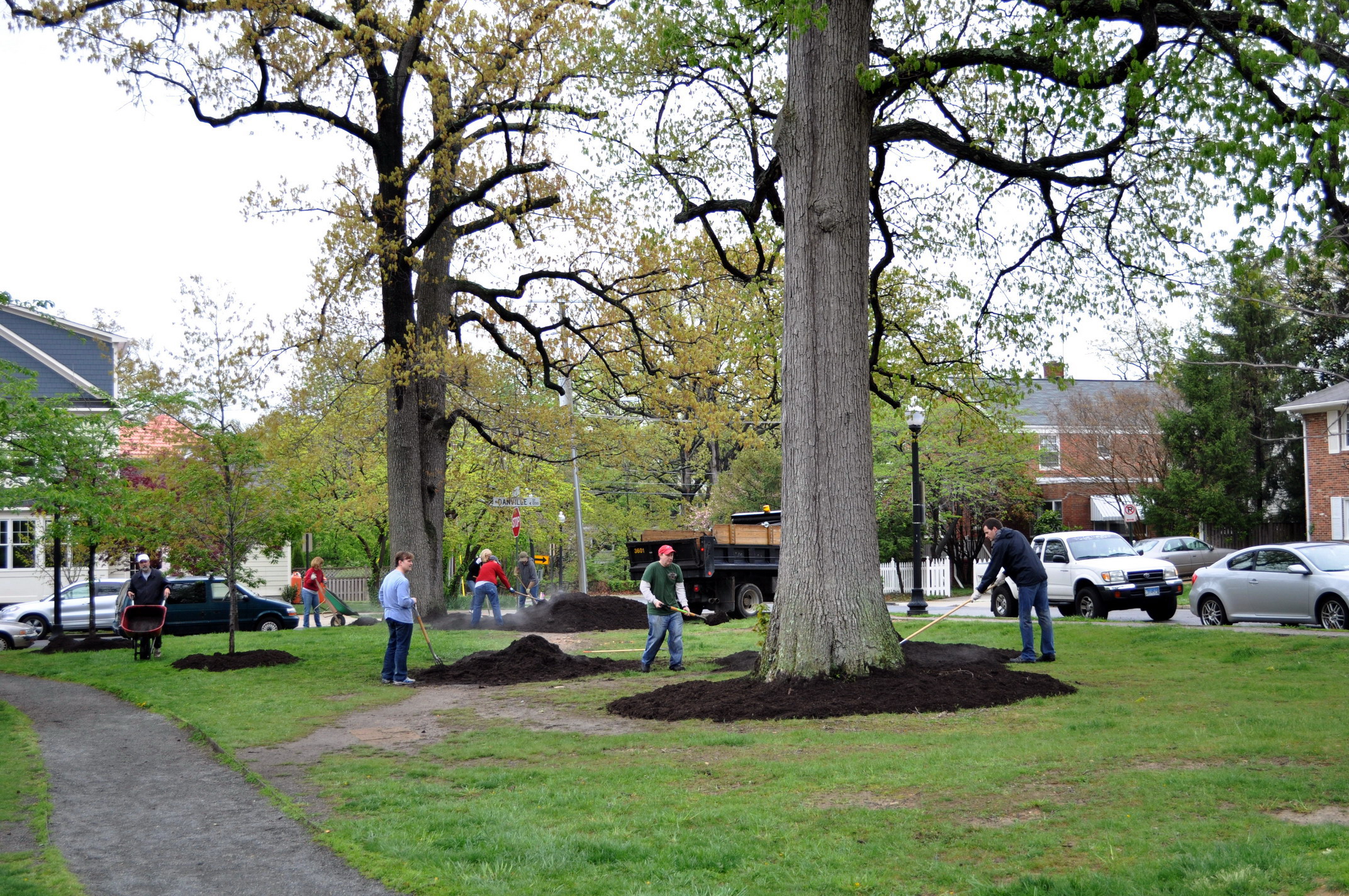 11th St Park Mulch Project | TreeStewards.org